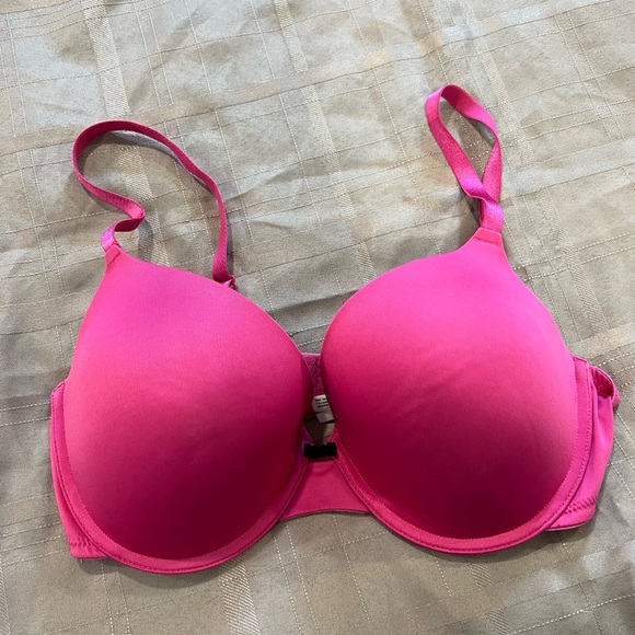 Maidenform | Intimates & Sleepwear | Maidenform Hot Pink Bra | Poshmark